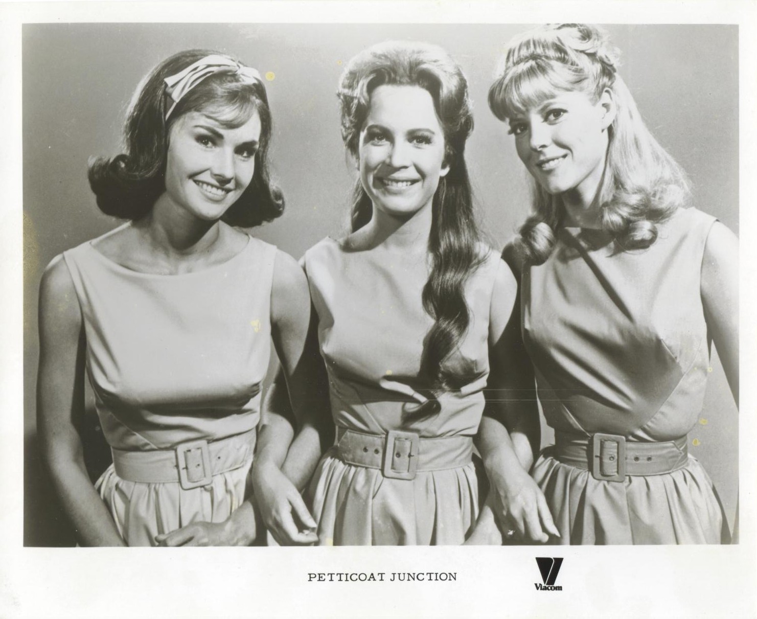 Slice of Cheesecake: Linda Saunders/Lori Saunders, pictorial