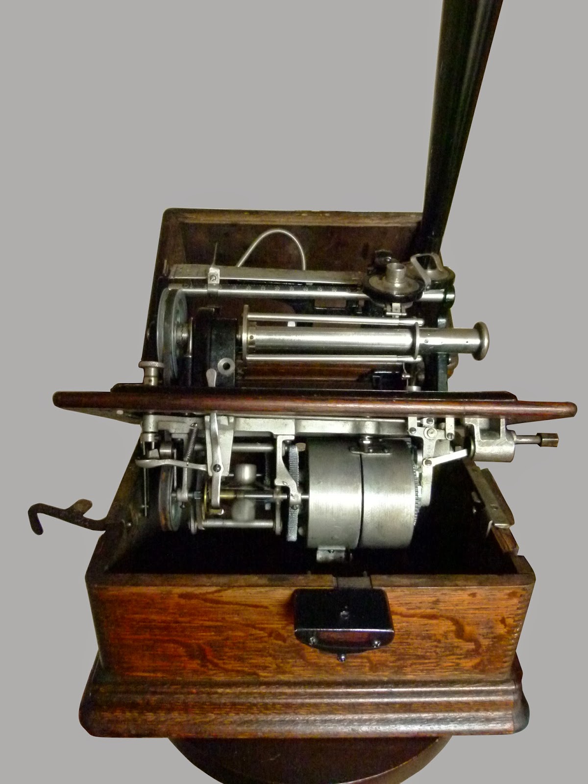 Phonautographist : Edison Business Phonograph with Recording Horn