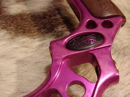 The Pretty Pink Arsenal: Shoot'em Up Sunday #2 - Pink Crossbows?! I ...