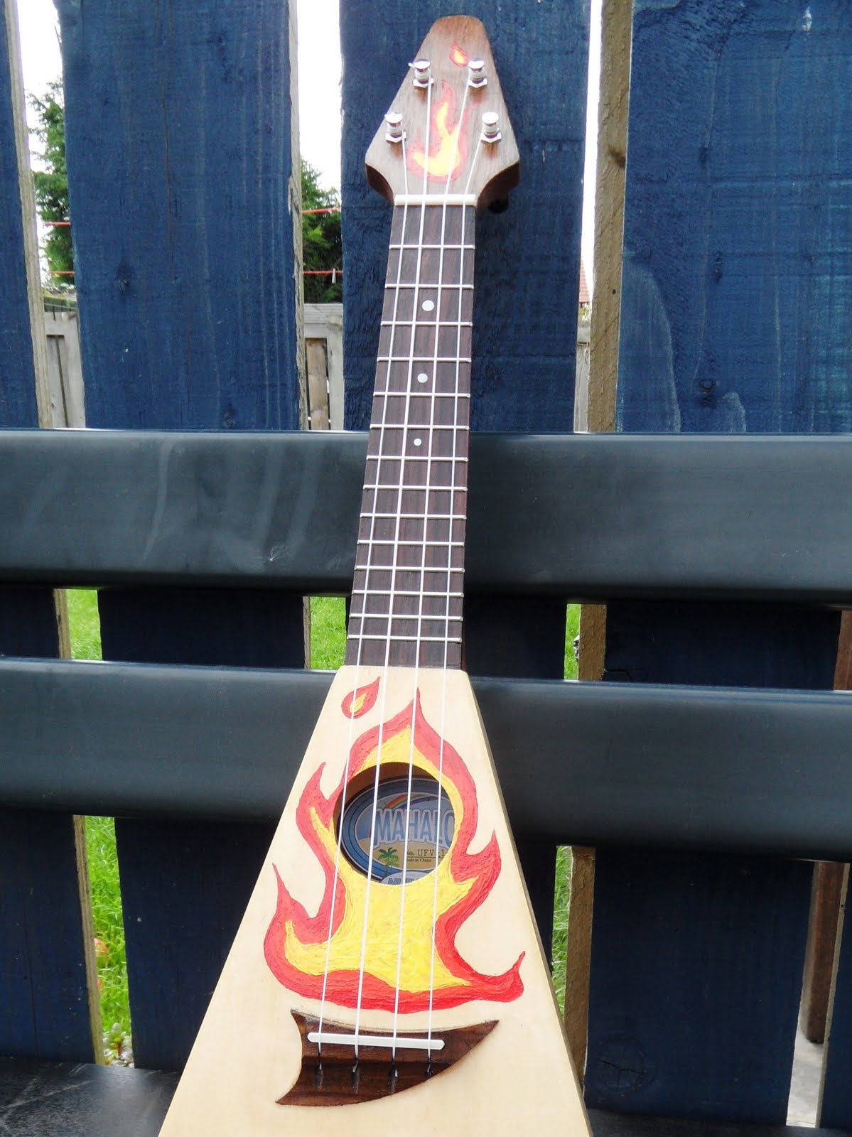 The Ukulele Restoration Barn: Mahalo Flying V Ukulele