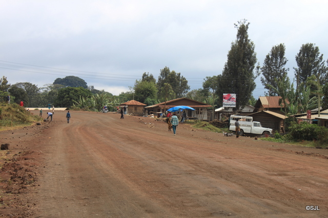 kilimanjaro life: MAENDELEO YA UJENZI BARABARA YA ROMBO MKUU-MWIKA ...
