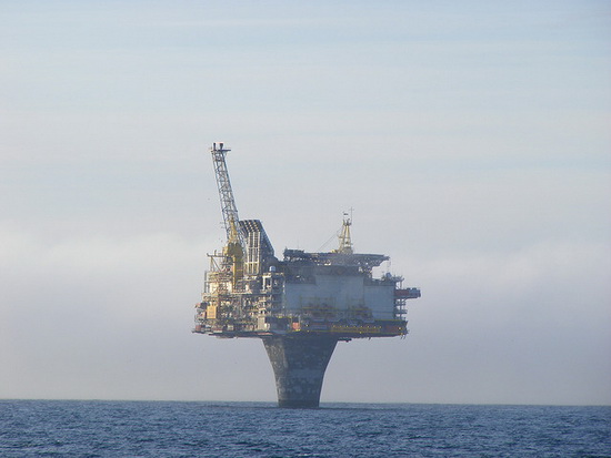 7 Stunning Oil Platforms