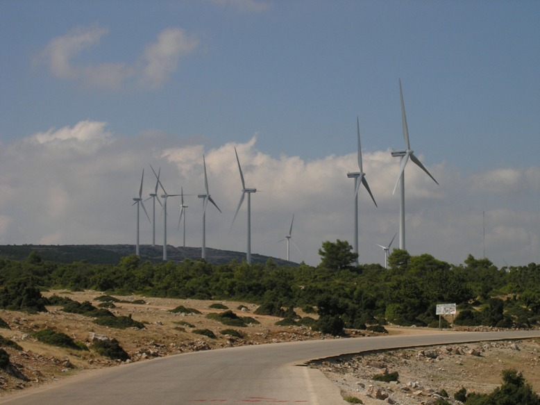 ΤΑΞΙΔΙΑ ΜΕ ΕΝΑΝ ΕΥΡΥΓΩΝΙΟ: ΠΑΡΝΗΘΑ, ΦΡΟΥΡΙΟ ΦΥΛΗΣ, ΔΕΡΒΕΝΟΧΩΡΙΑ, ΣΚΟΥΡΤΑ