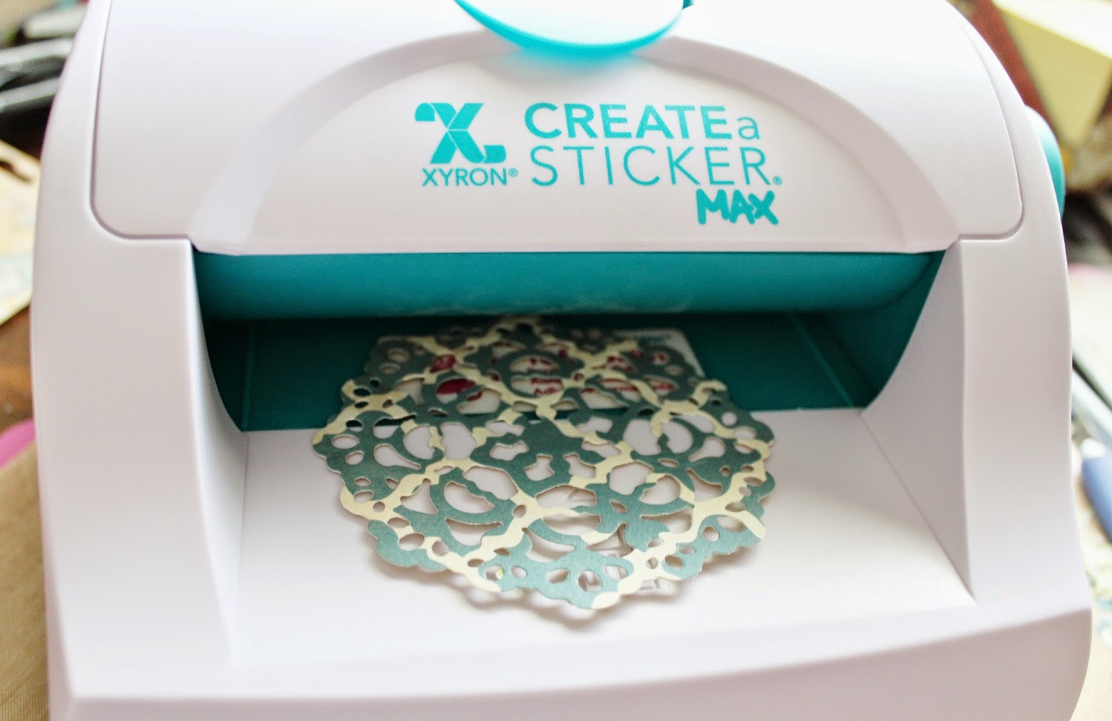 'Great Job' Embellished Tag - Craftwell Blog