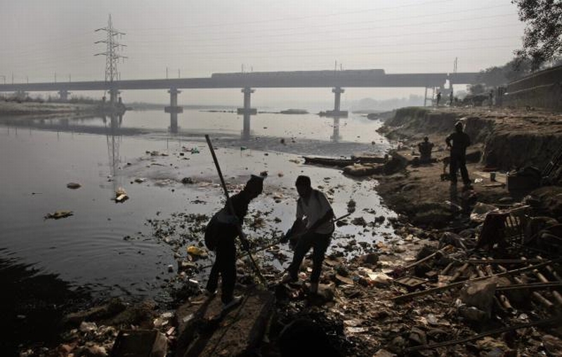 OLTRE IL MURO: ARTE e FOTOGRAFIA: UGLY REALITY OF YAMUNA – INDIA’S MOST ...