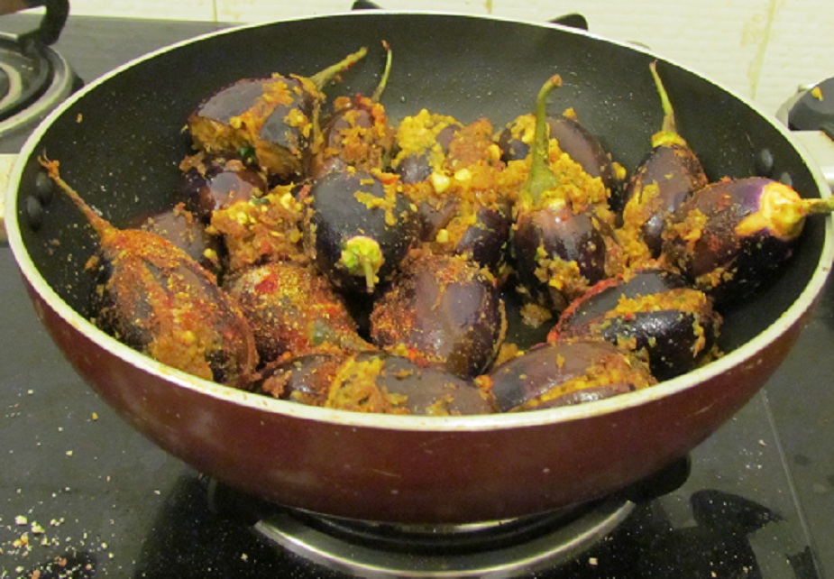 With Love from Mom's Kitchen: Bharwa Baigan/भरवां बैगन ( Stuffed ...