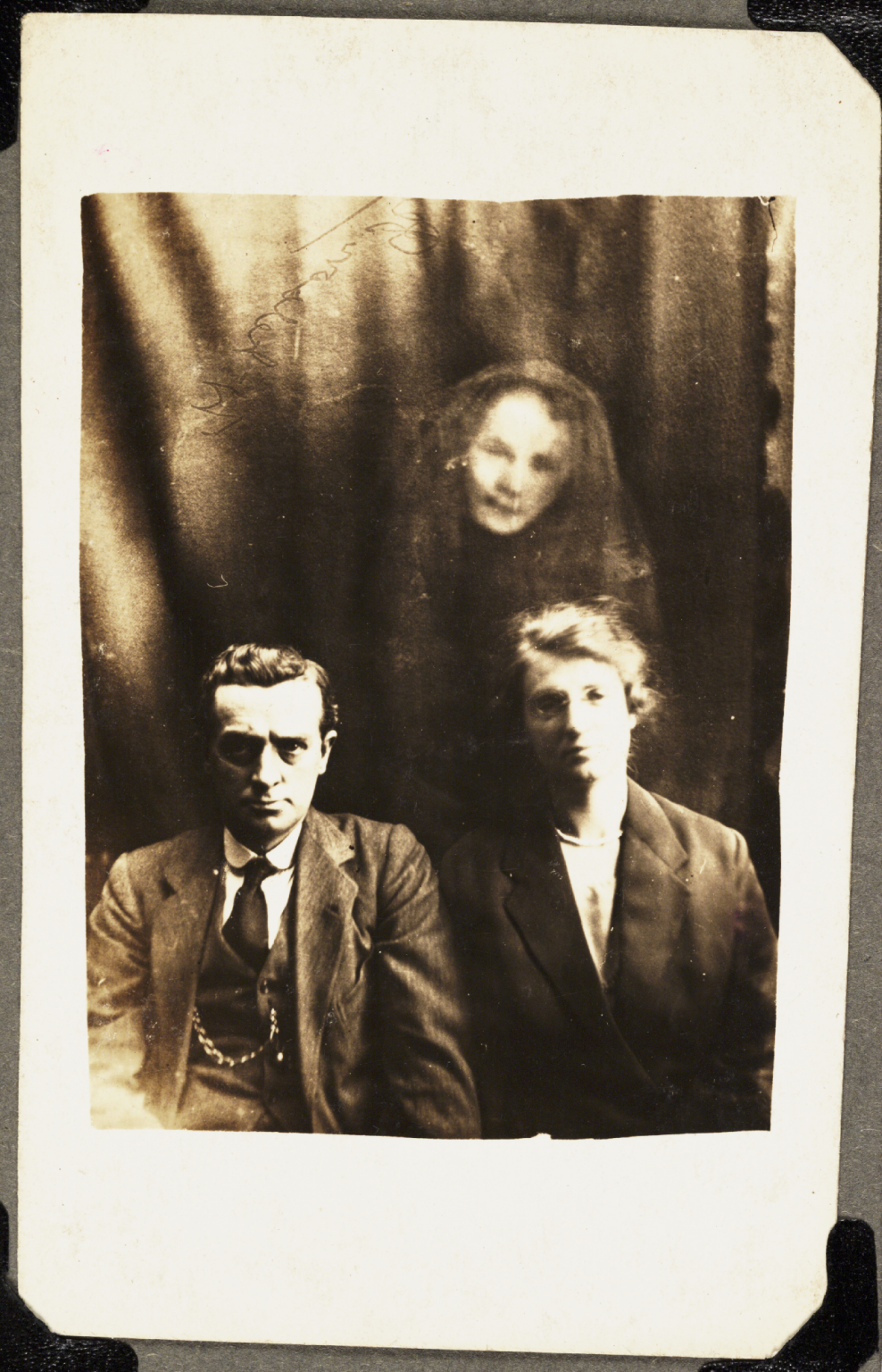 Vintage 'Ghost' Pictures: The Spirit Photographs of William Hope From ...