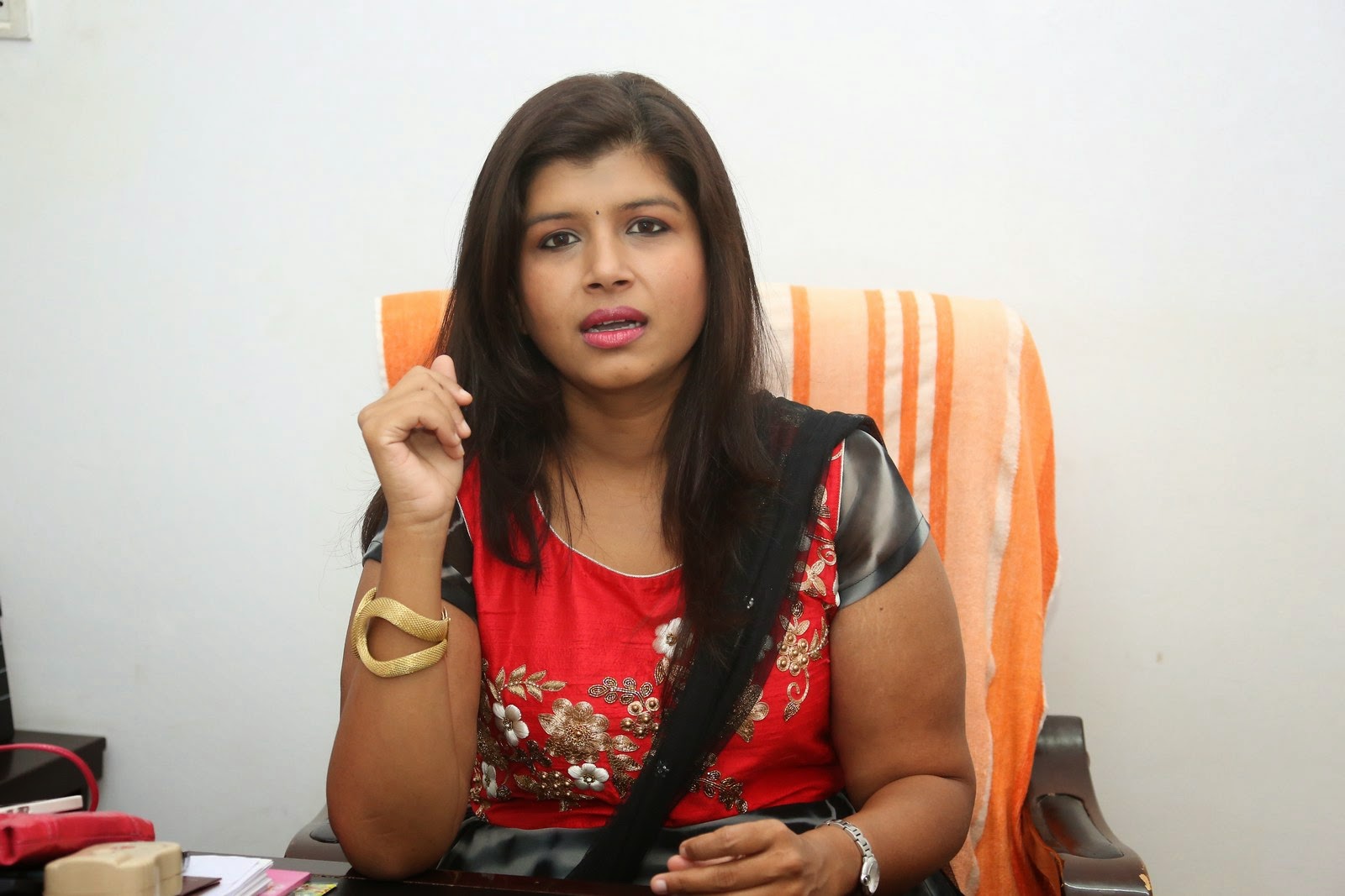 Nikitha Reddy Latest Interview Photos - Latest Movie Updates, Movie ...