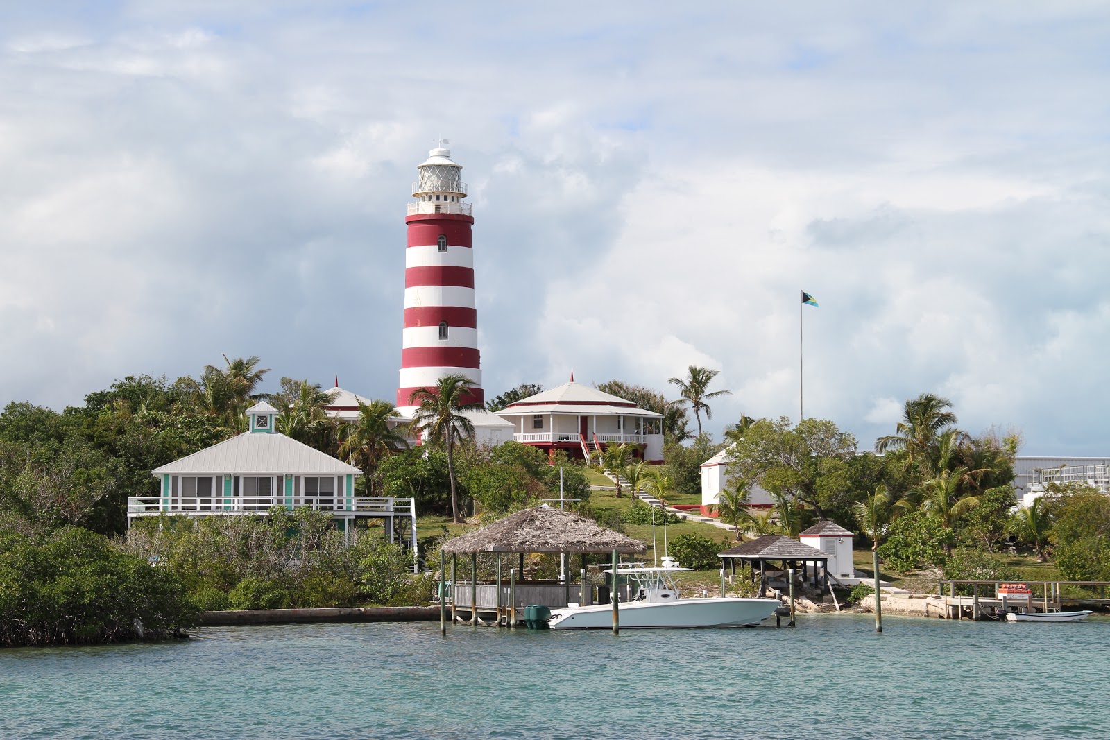 Fishers Hornpipe: HopeTown and unexpected visitors...