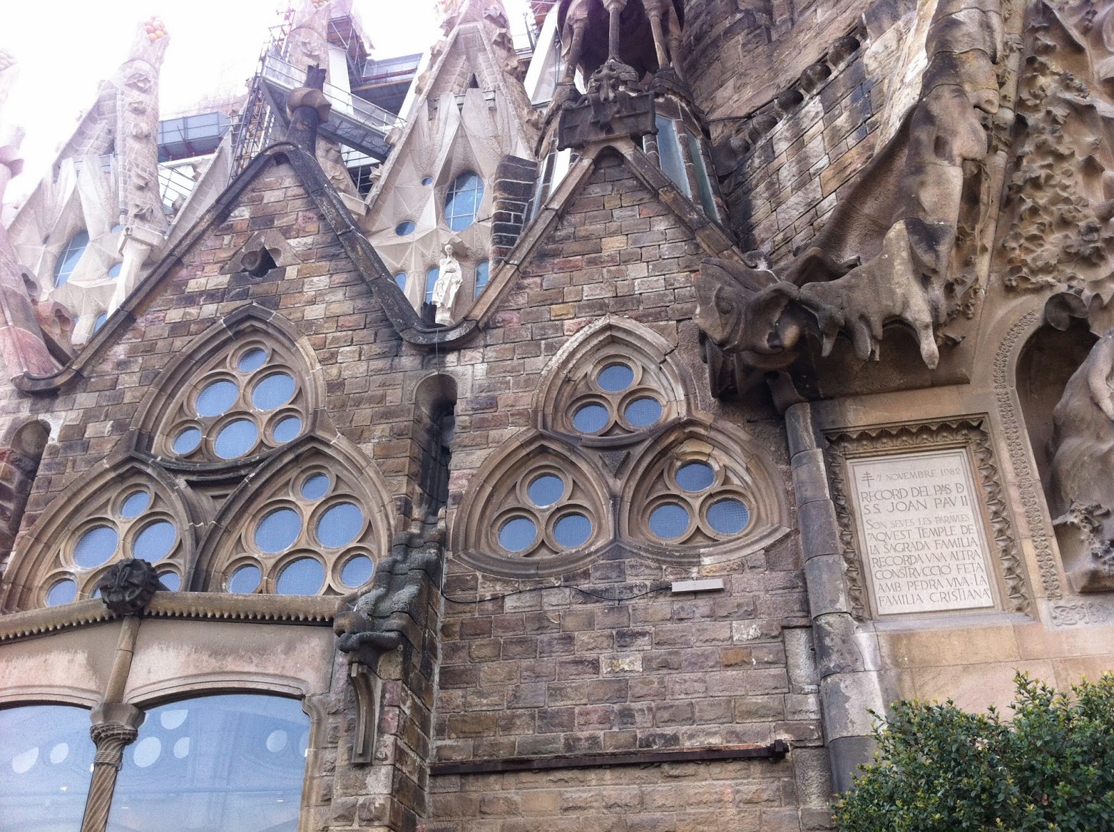 DIDÀCTICA DEL PATRIMONI CULTURAL: GAUDÍ, ¿UN SANTURRÓN EXCÉNTRICO? EL ...