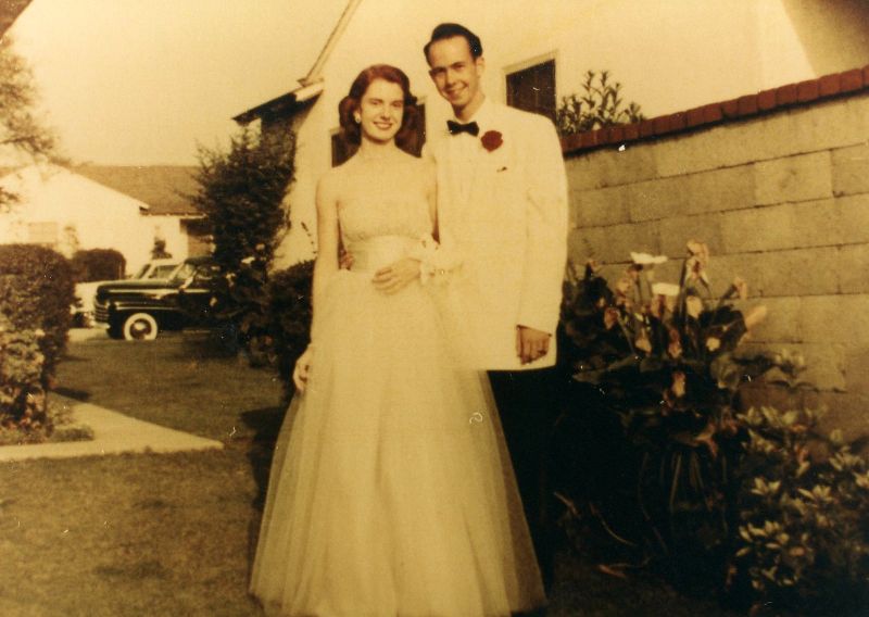 Glamorous Photos That Defined Prom Dresses Through the Years of the ...