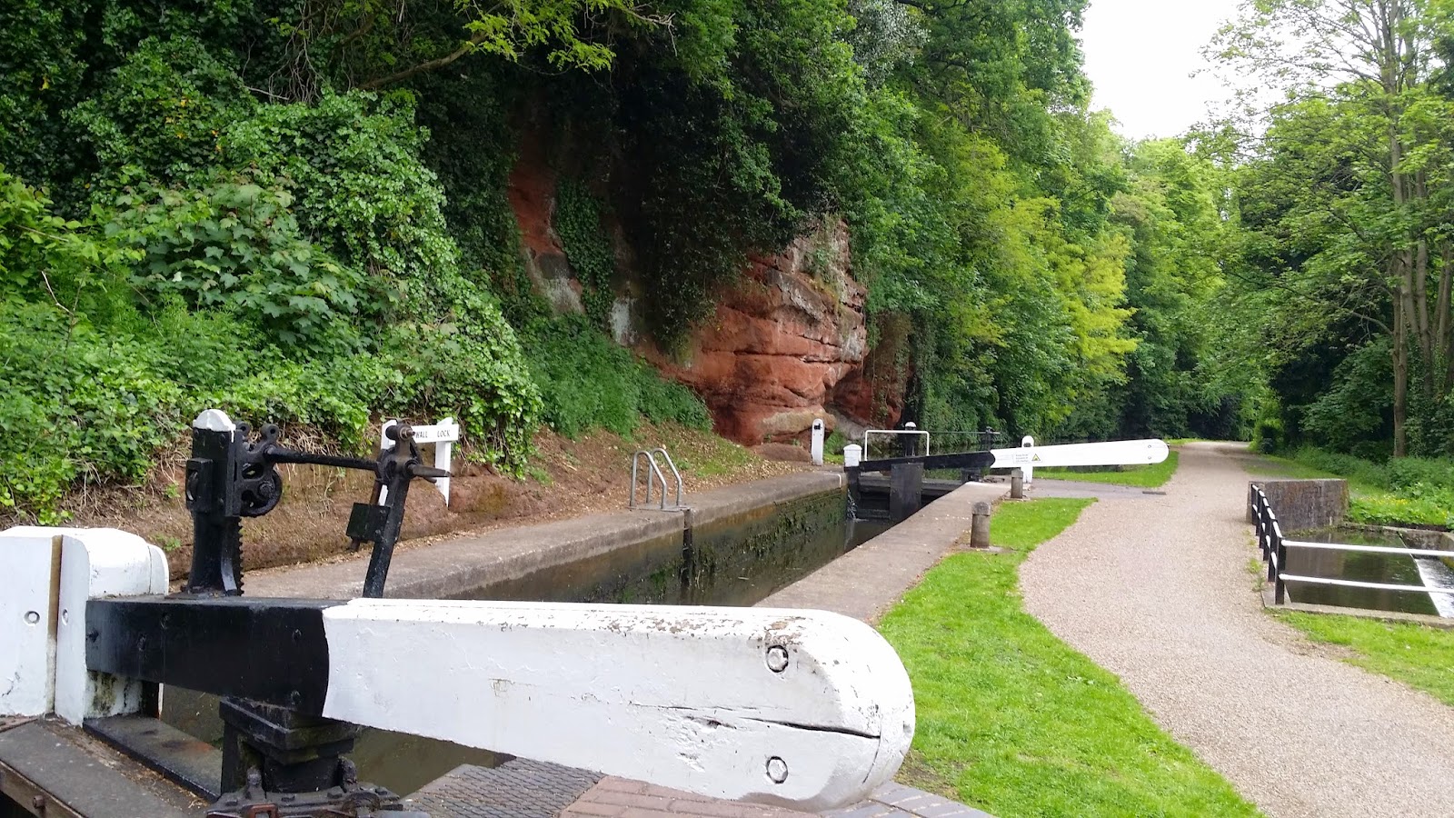 Lucy's Wednesday walks: Canal Walking in May: Kidderminster to ...