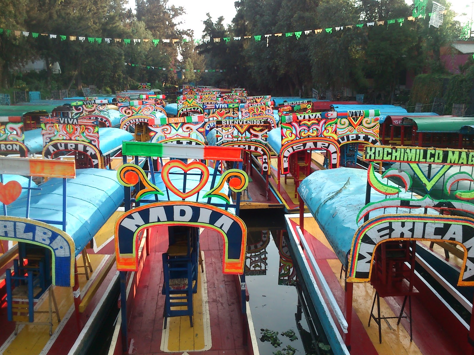 El Pueblito: Un paseo por los canales de Xochimilco
