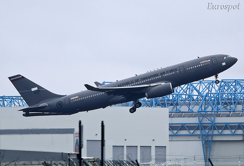 DEFENSE STUDIES: First Airbus A330 MRTT for Republic of Singapore Air ...