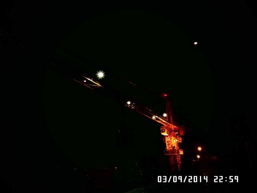 Marriott Resort Weligama Bay: Tower Crane Jack Up - 2014.03.09