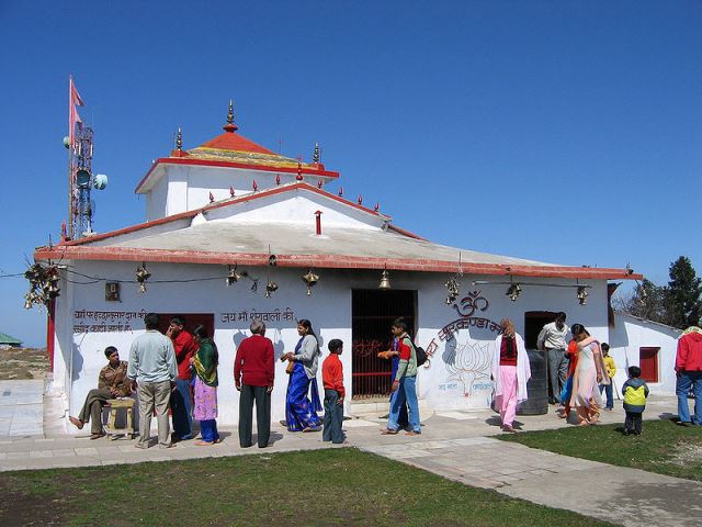 Dev Bhoomi Uttarakhand: Surkhanda Devi Temple, Tehri Garhwal, Uttarakhand