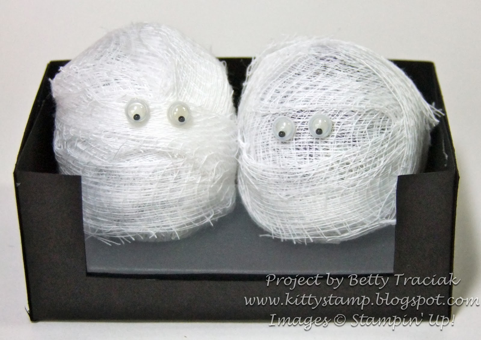Kitty Stamp: Cadbury Scream Egg Mummies in Peekaboo Box Tutorial