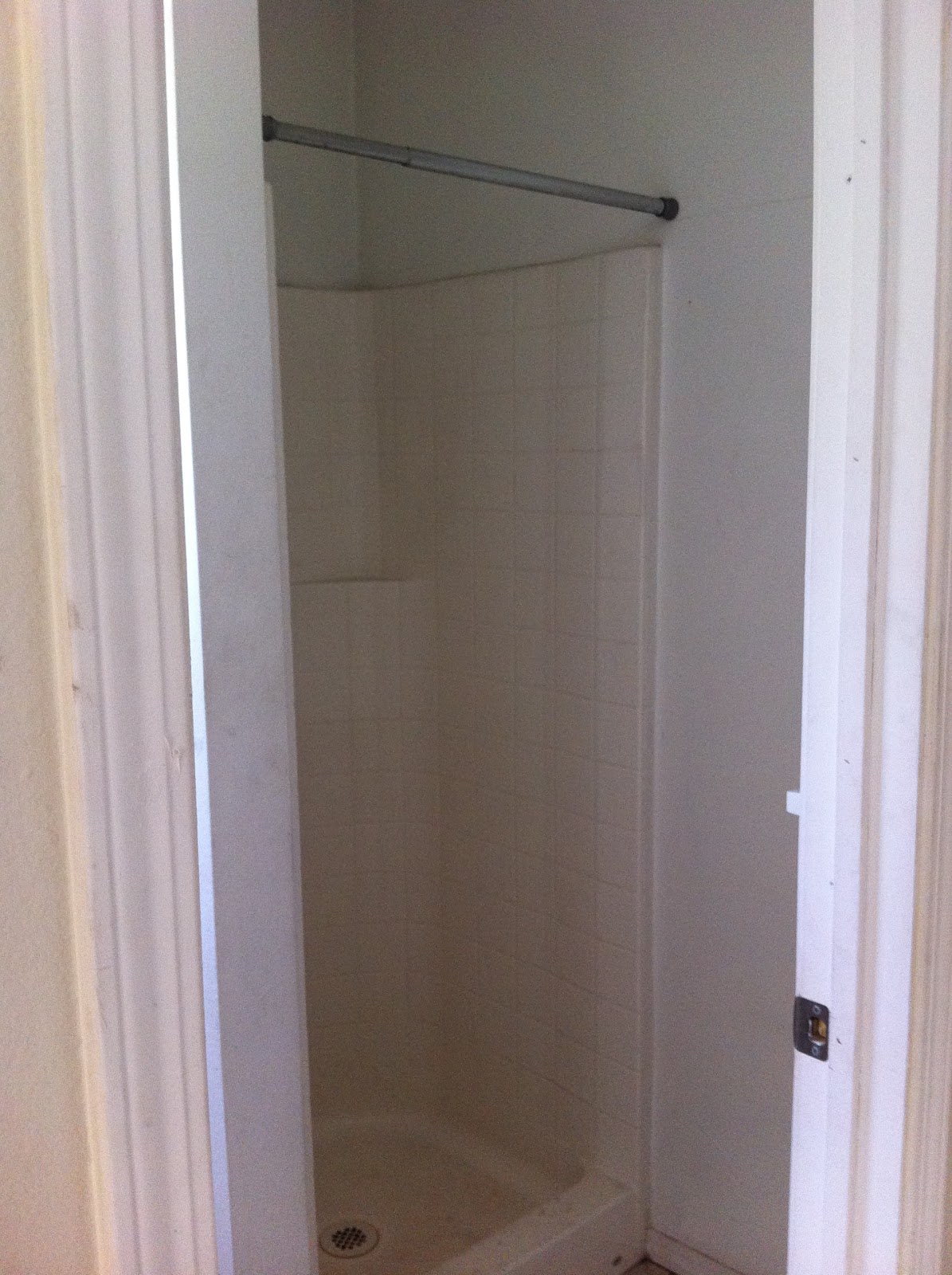 EvY at HomE: burbank houses: dumpy house