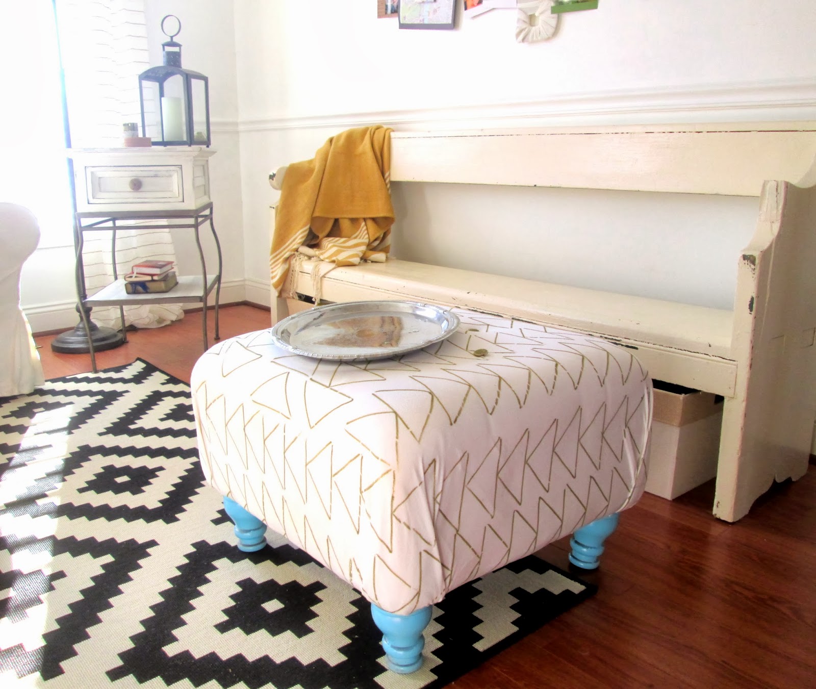 Chelsea's Garage: Make your own pattern + recover an ottoman!