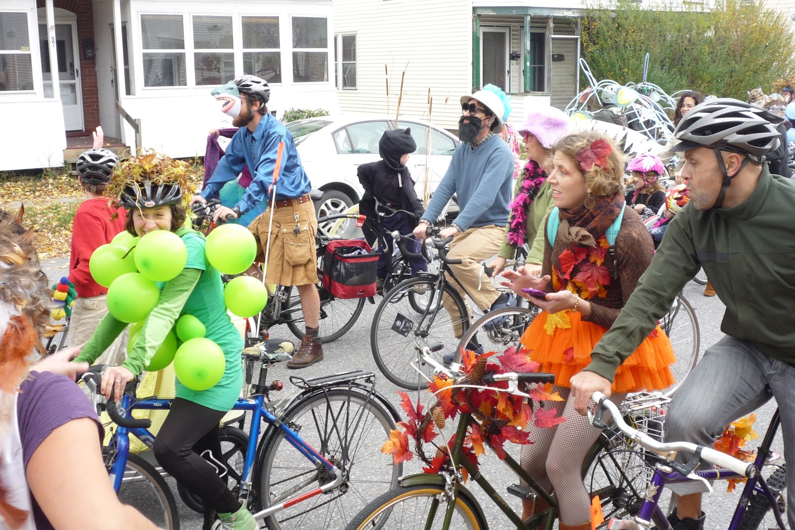 Halloween Bike Ride, Burlington, Vermont. 2012 | Litter with a Story To ...