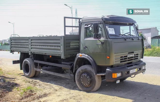 DEFENSE STUDIES: Vietnam Receives Brand New Russian KAMAZ Military Trucks