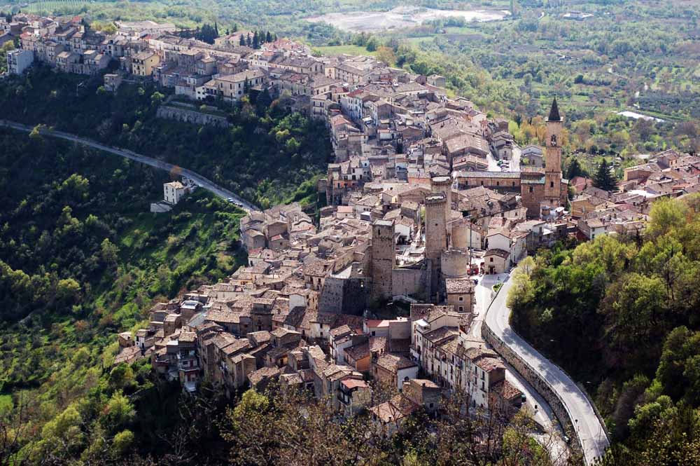 Pacentro | Vila Turística da Itália - Geografia Total™