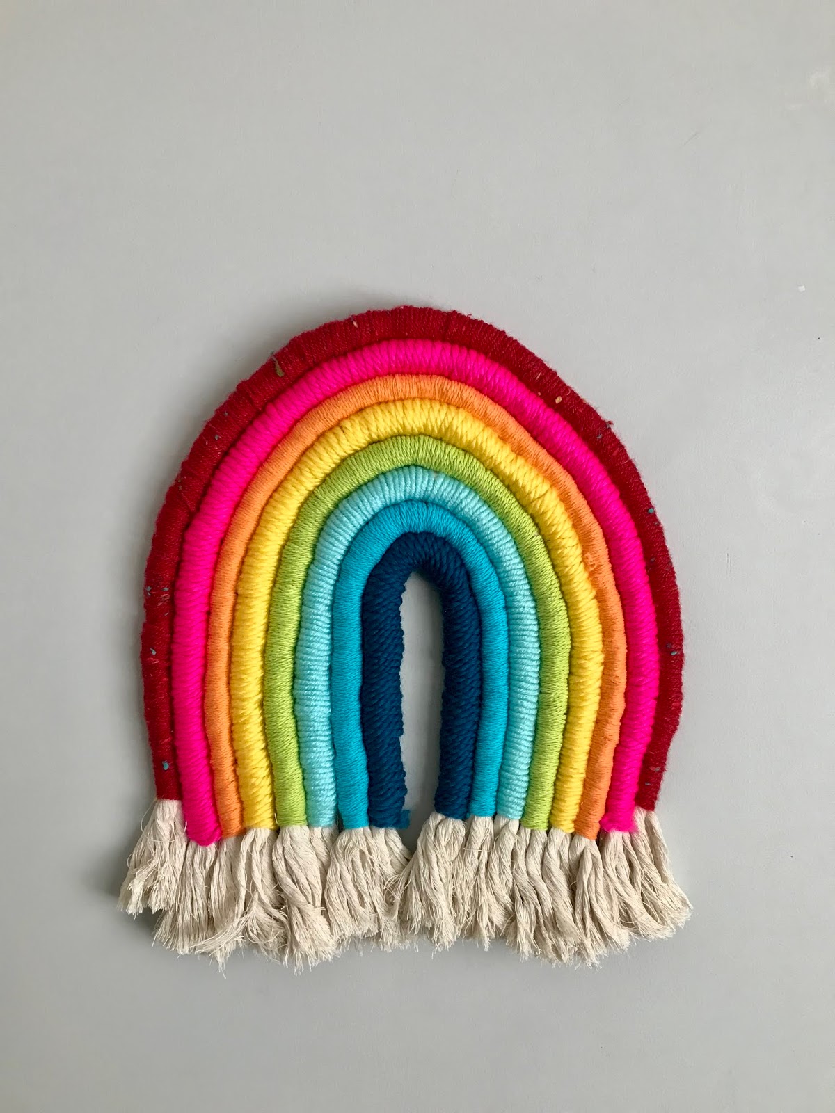 Lyndi's Projects: Yarn-Wrapped Rope Rainbow