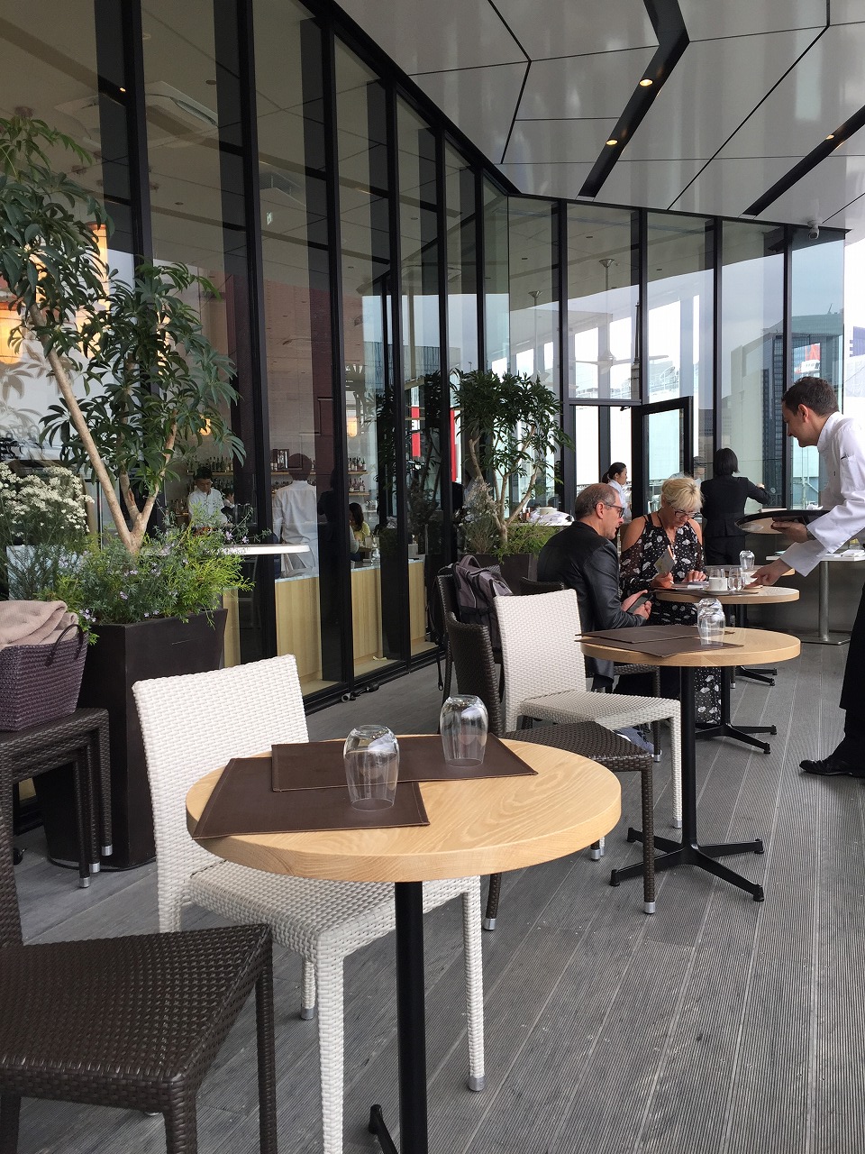 まっくの日記: BISTRO MARX 銀座のおしゃれなビストロで銀座を見下ろしお茶