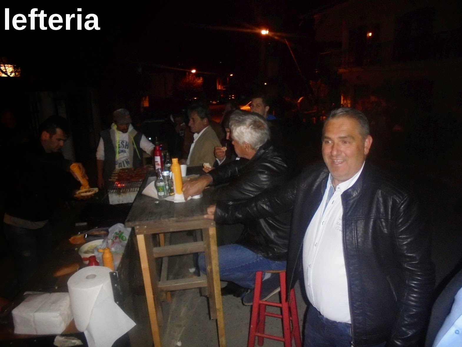 ΛΕΥΤΕΡΙΑ: Πρώτη η νεολαία στο χορό στην Κάτω Μηλιά