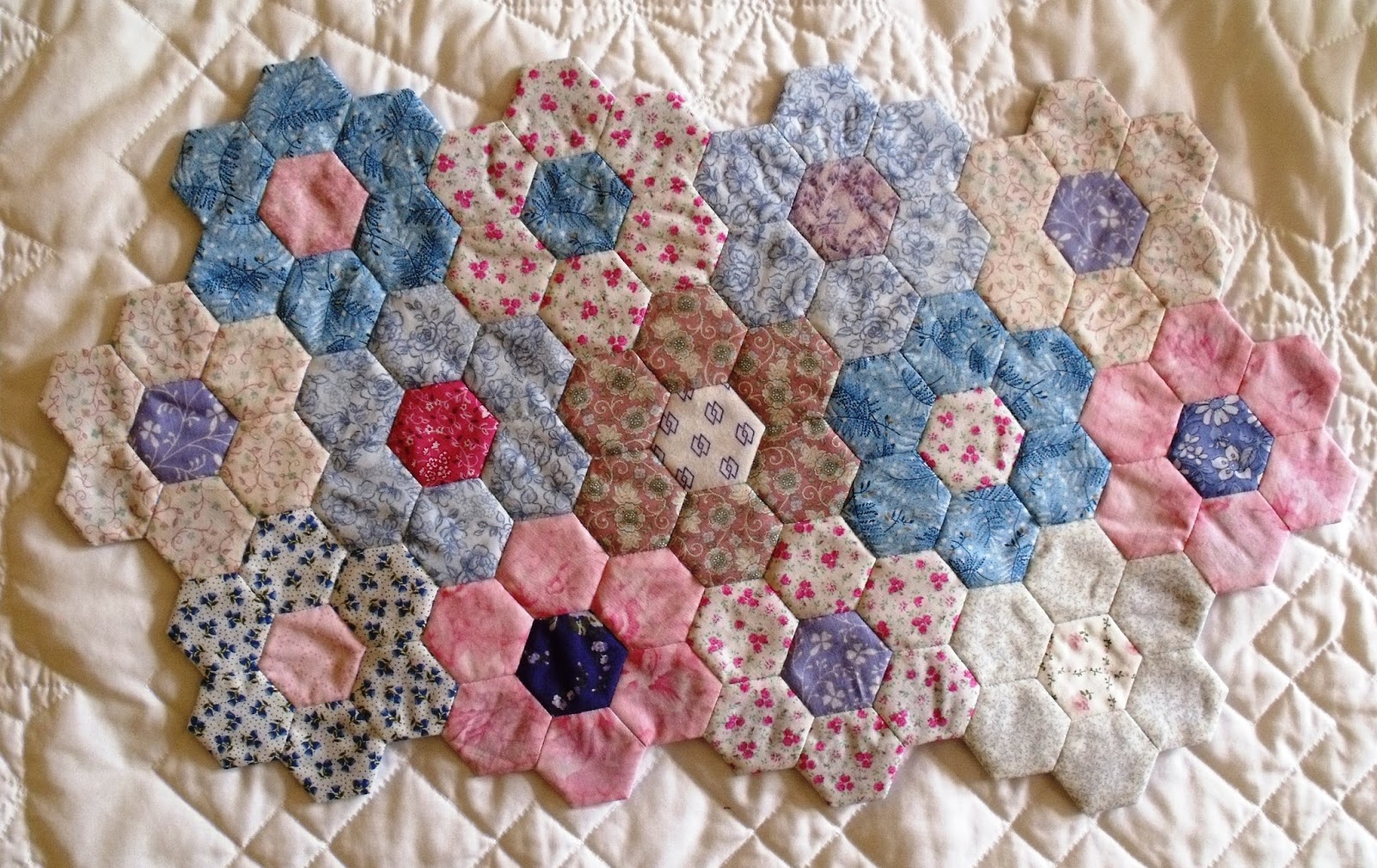 St Victor Quilts: It's EPP time again