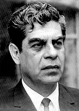 Atrapada en el papel : CINCO COMO UN PUÑO