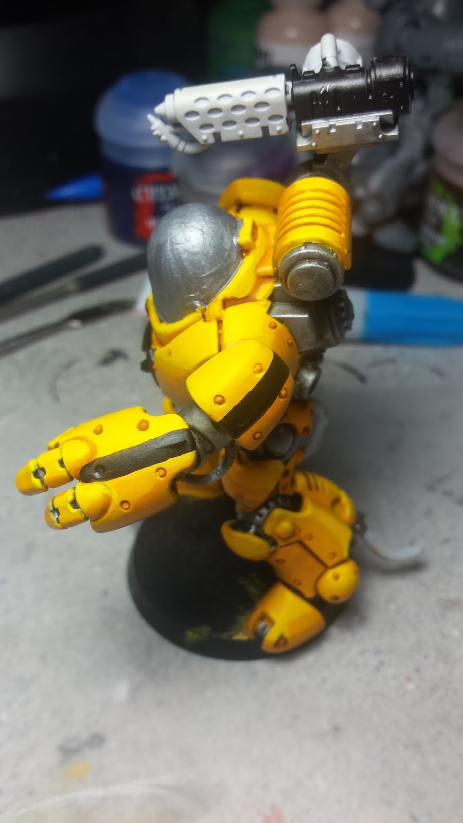 Brush Wizard: AdMech - Kastelan Robots Progress