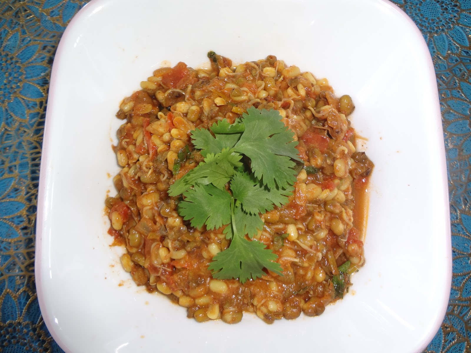 Suma's Recipes: Sprouted moong dal masala with tomato