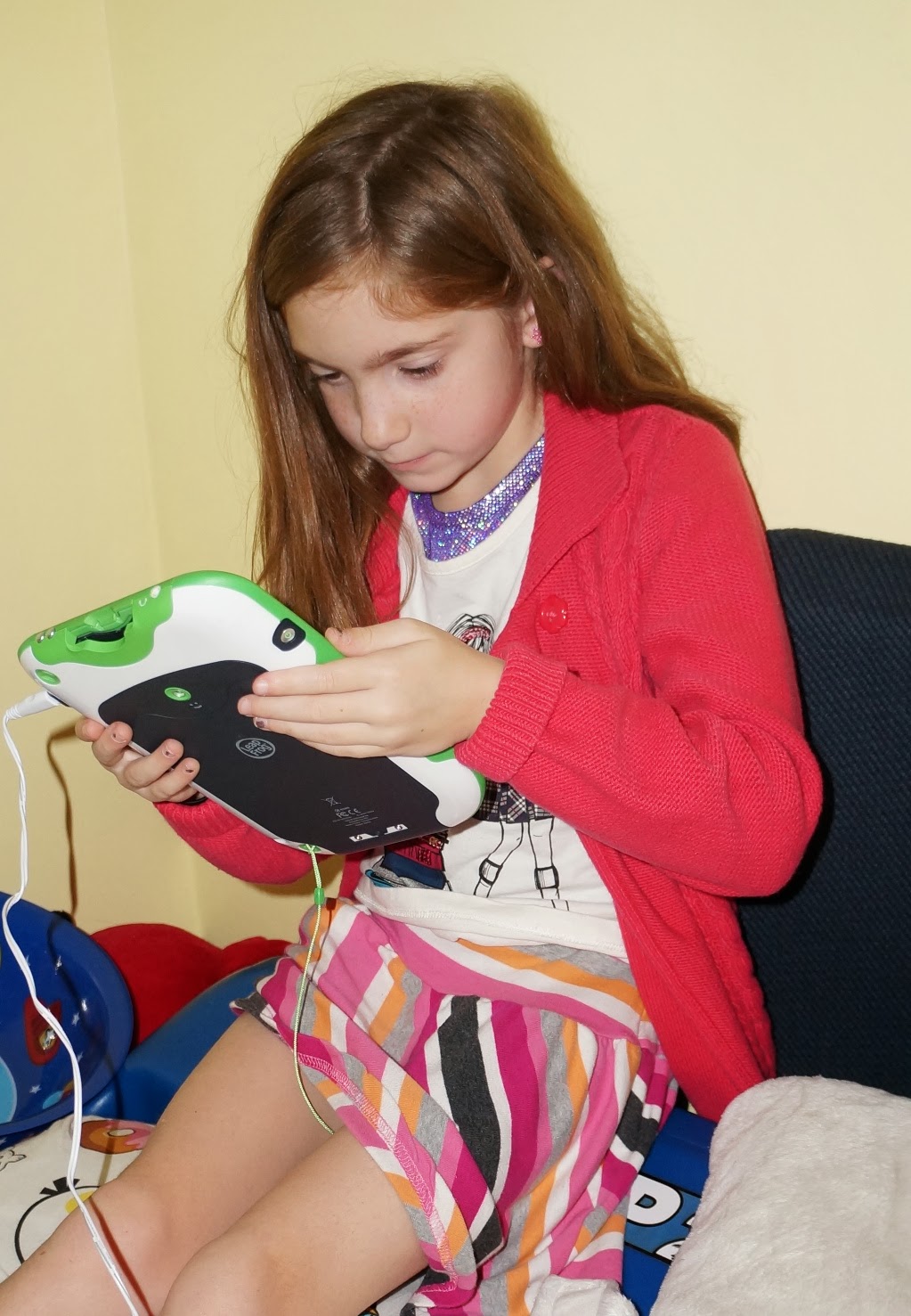 Evan and Lauren's Cool Blog: 11/18/13: LeapPad Ultra Hot Tech Toy For Kids