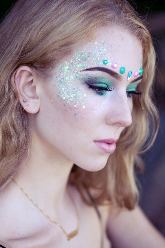 Maquiagem para carnaval: Idéias de make colorido e glitter para se ...