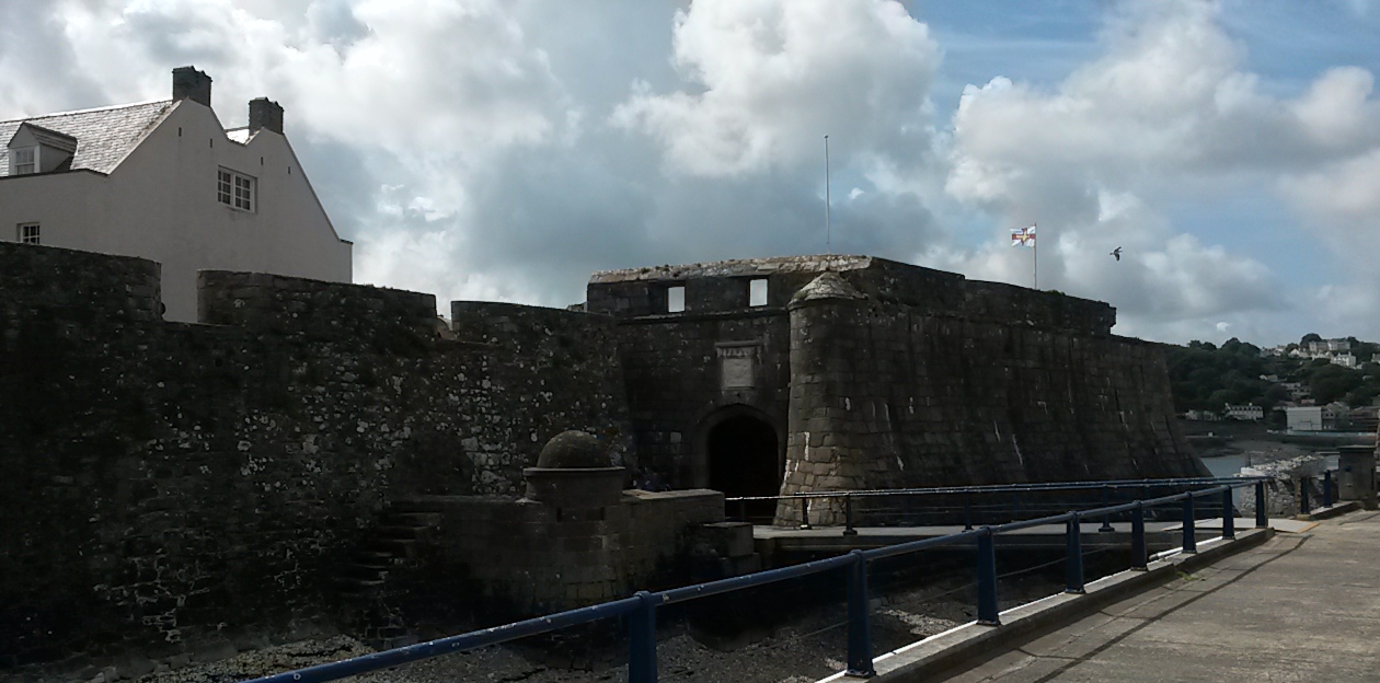 Northumbrian Gunner: Guernsey 2017 - Cornet Castle
