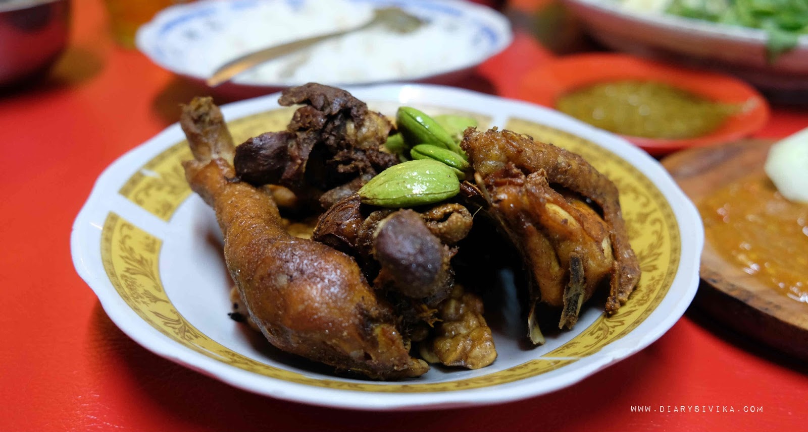 Penyetan Gito di Surabaya, Sambalnya Mantap - Food, Travel and ...