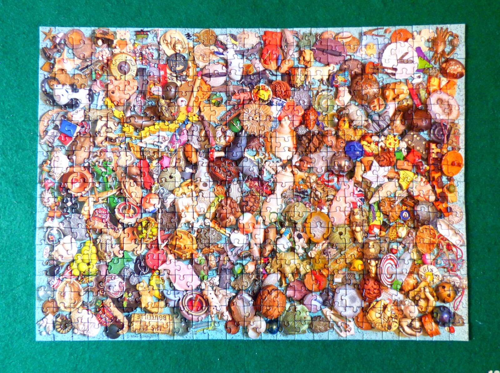 Chez Maximka: 365 Little Things 500-piece jigsaw puzzle from Ravensburger