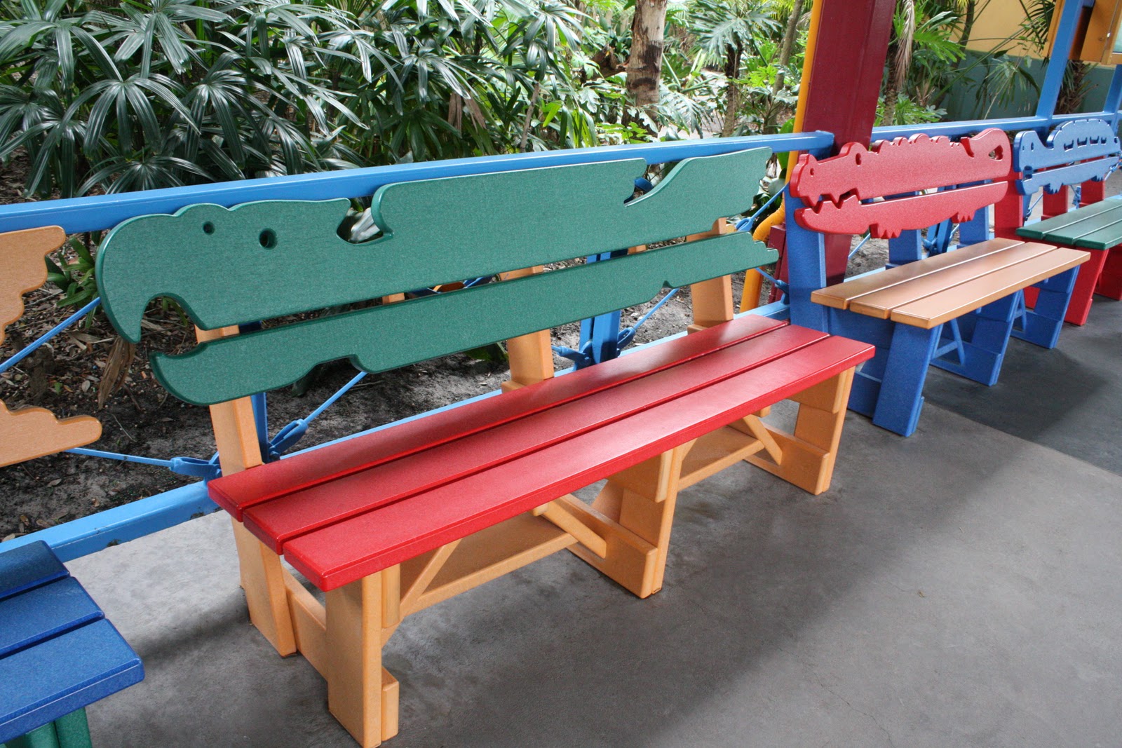 The Happiest Blog on Earth: Best Benches in Walt Disney World