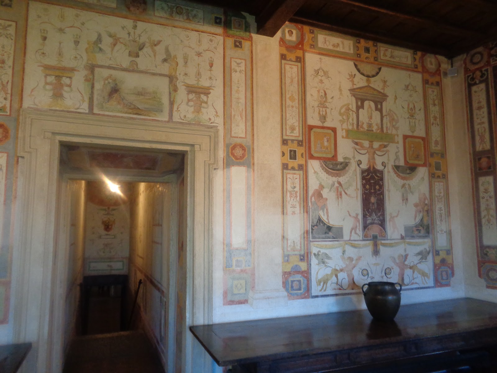 A beautiful royal destination: Castel Sant' Angelo in Rome, Italy. A ...