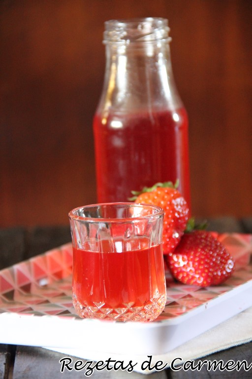 Licor de fresas