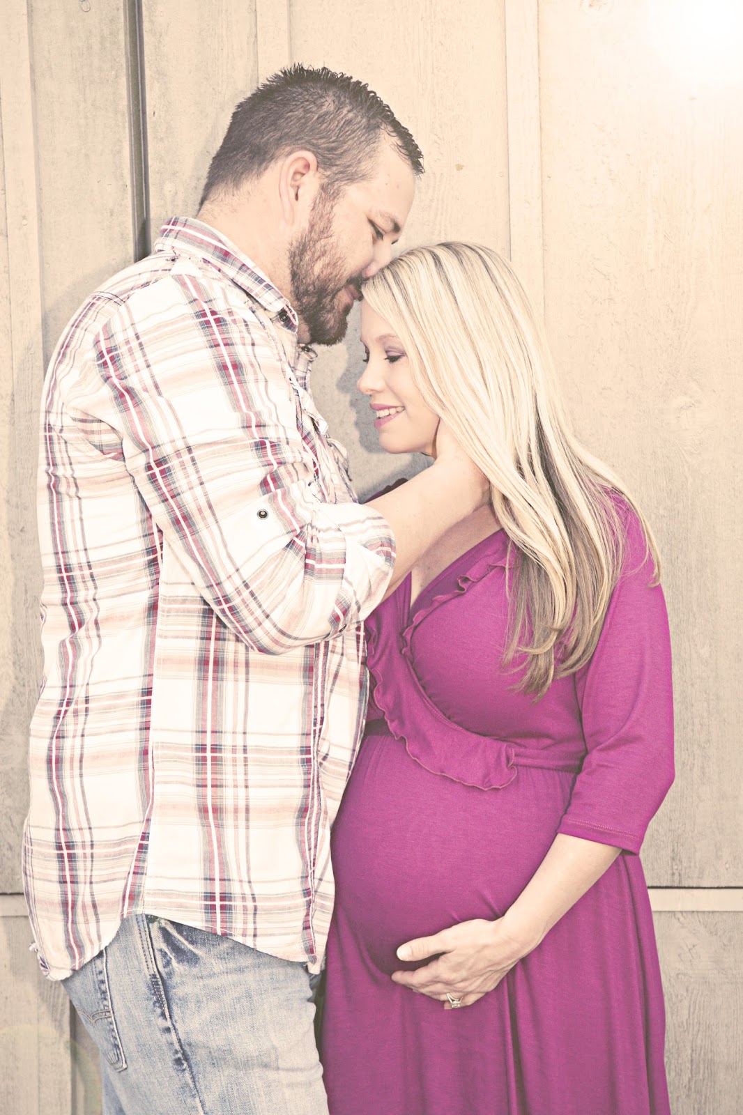 {Baby Girl's Maternity Pictures}