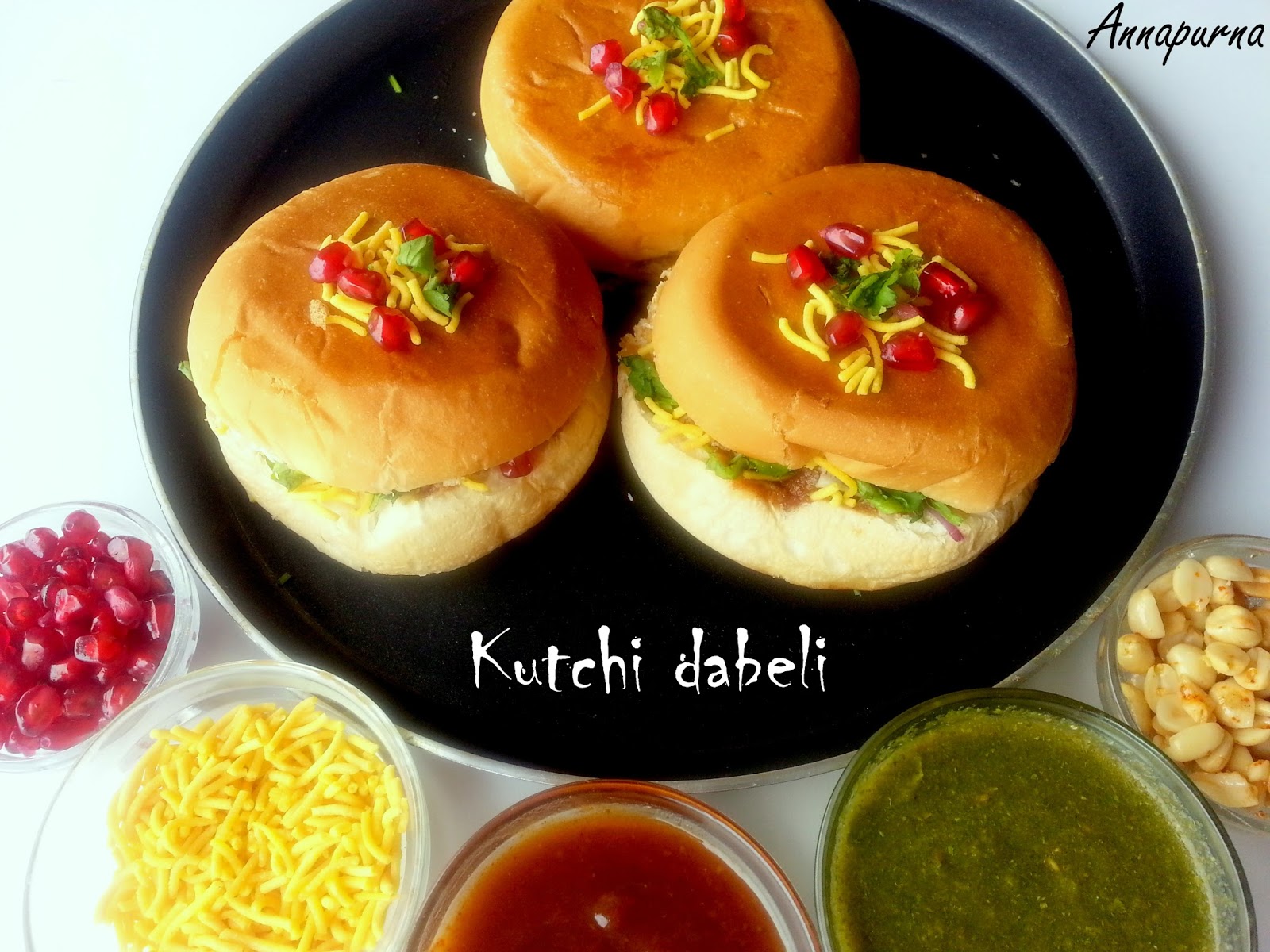 Annapurna: Kutchi Dabeli / Indian Street Food