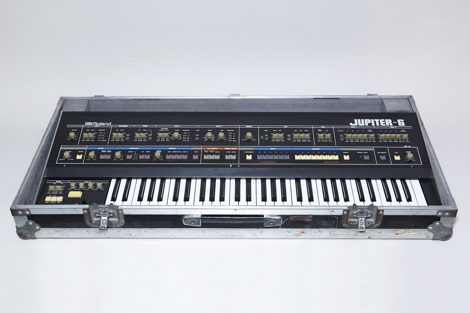 MATRIXSYNTH: ROLAND JUPITER 6 w/ flight case & Europa MIDI