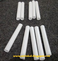 Art School: How To Make a Christmas Lantern from Drinking Straws