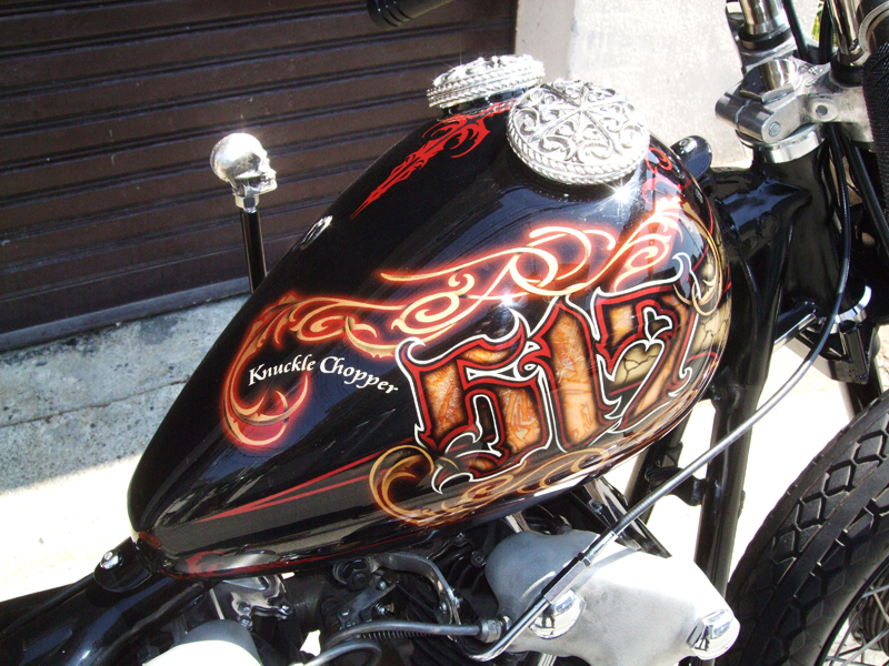 1000+ images about Custom motorcycle gas tanks on Pinterest ...