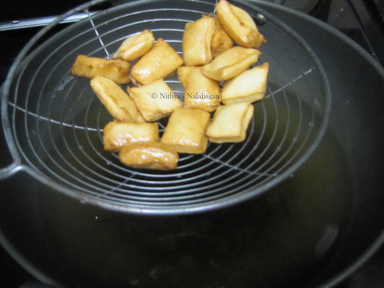 Maida Diamond biscuits recipe |Nithya's Nalabagam