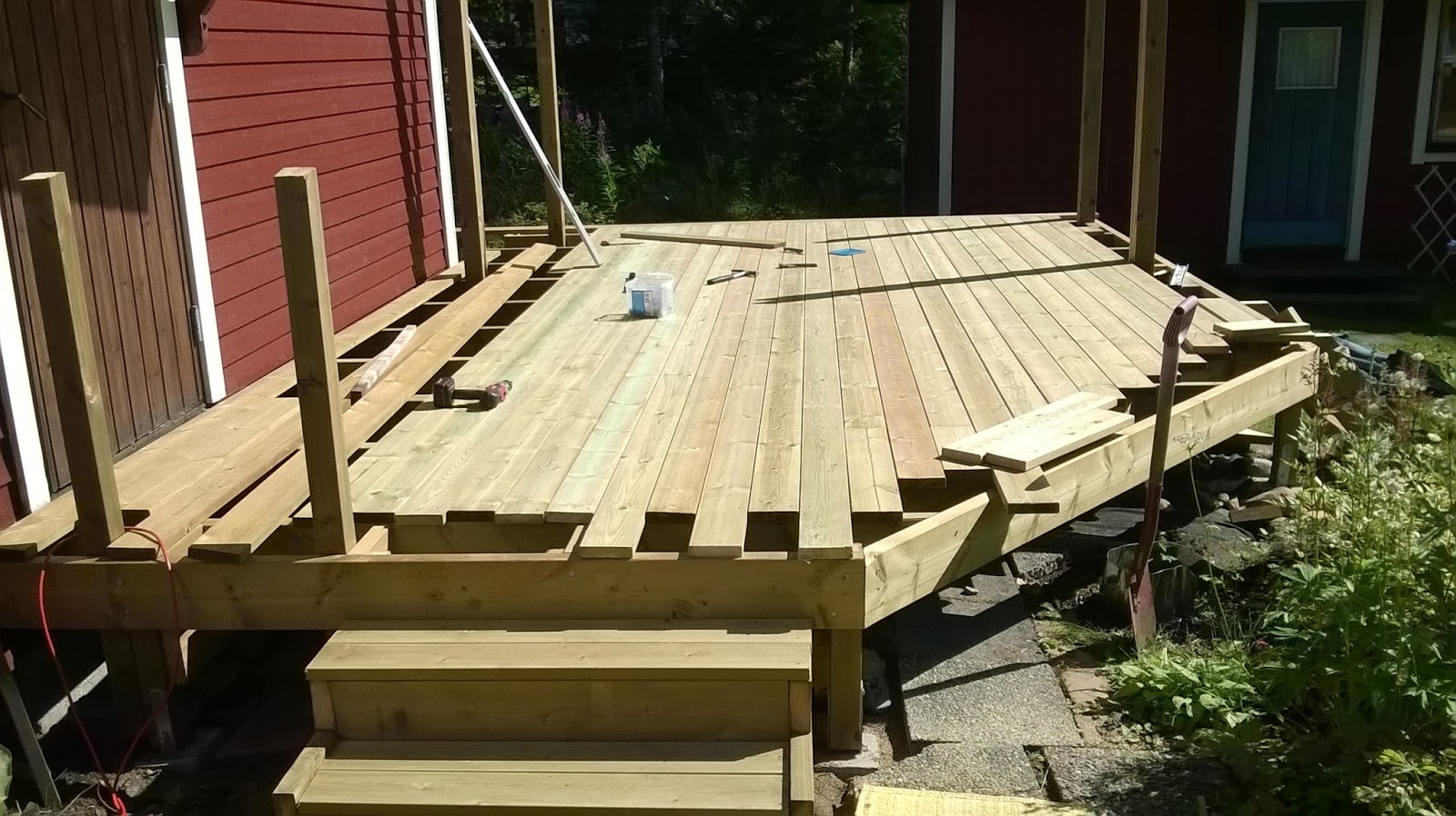 Ska de vara så här... bloggen: Några bilder från sommarens altanbygge