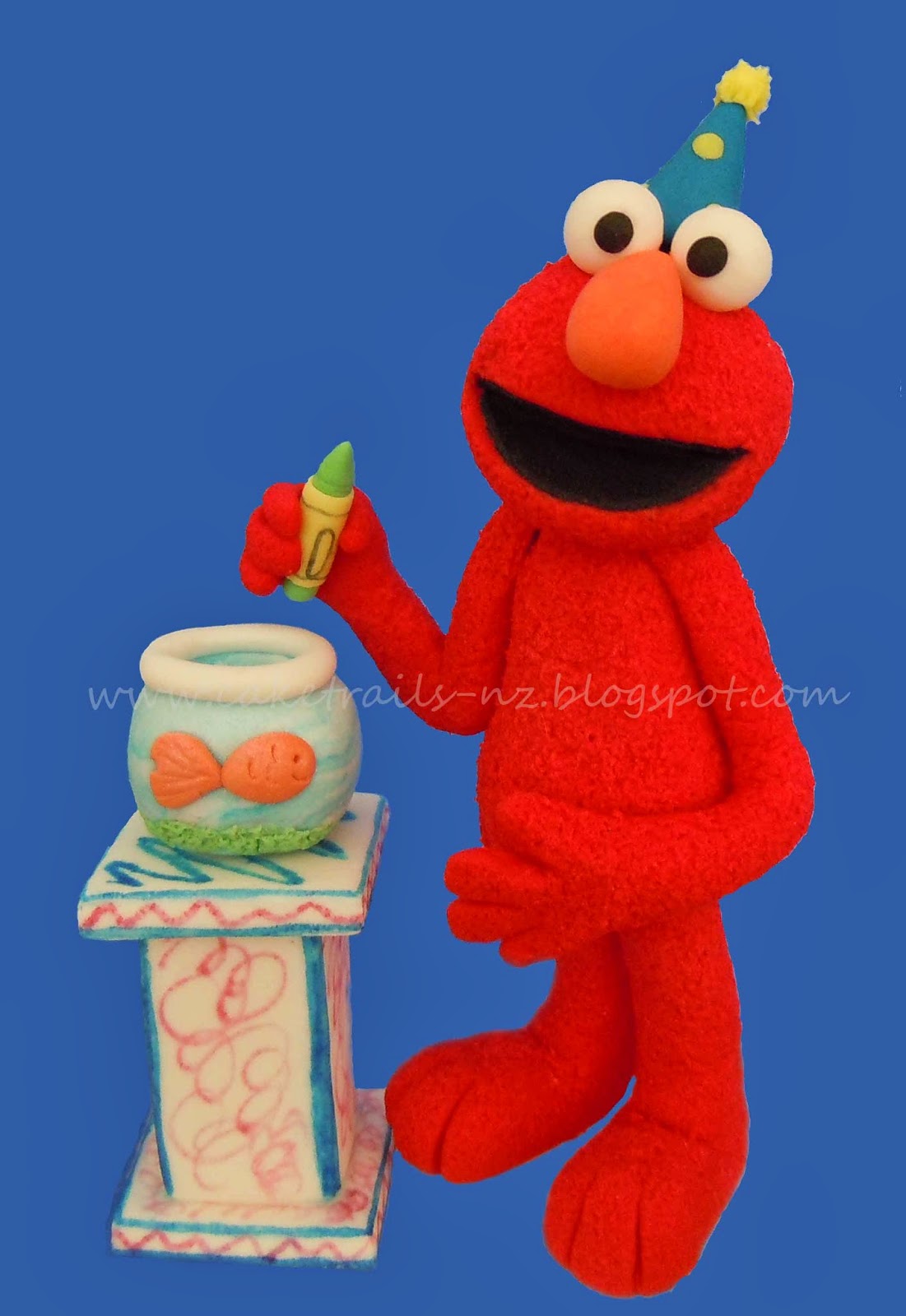 Cake Trails...: Elmo, Dorothy and Books I love