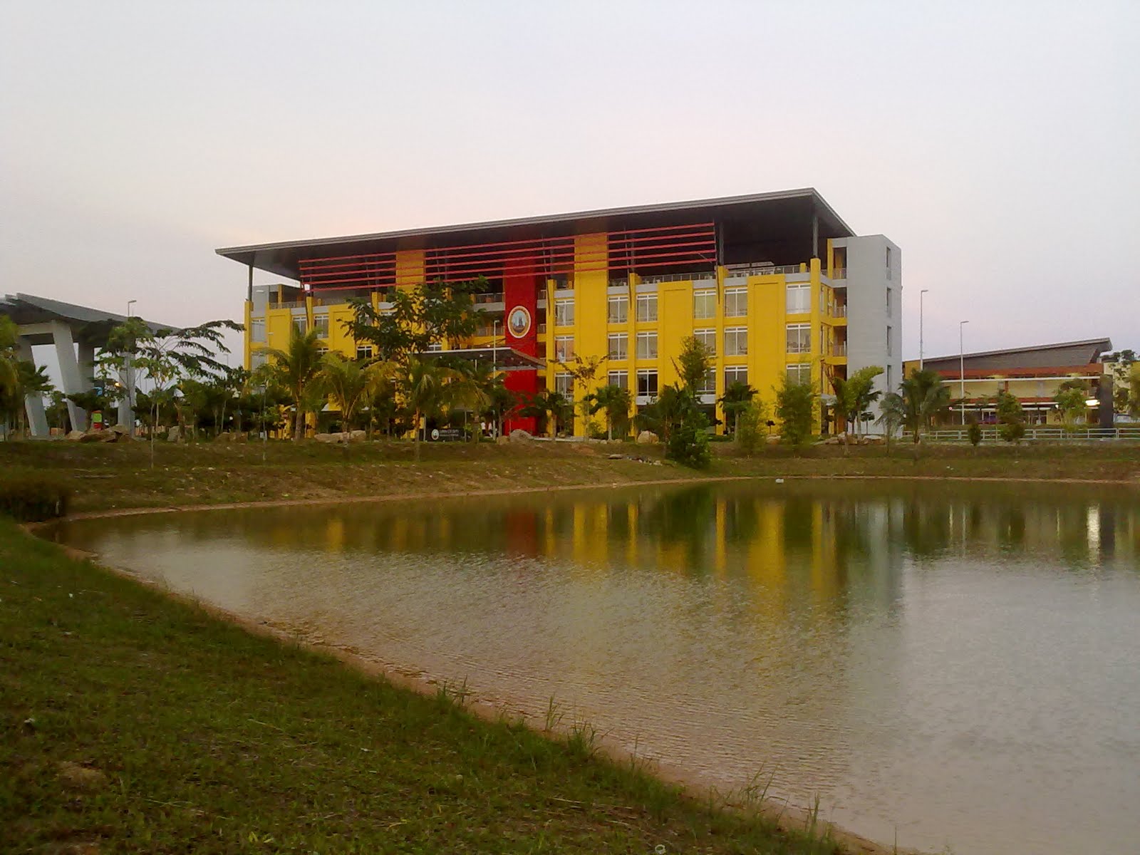 It's all about M =): Hidup Baru Di UniKL MITEC